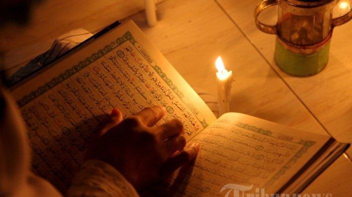 6 Keutamaan dan 5 Amalan Nuzulul Quran yang Diperingati 17 Ramadhan ...
