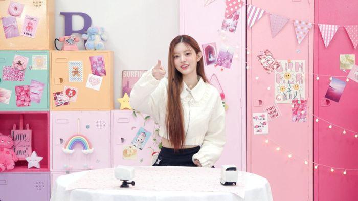 Minju ILLIT Luncurkan Acara Hiburan Solo Minju’s Pink Cabinet Tampilkan ...