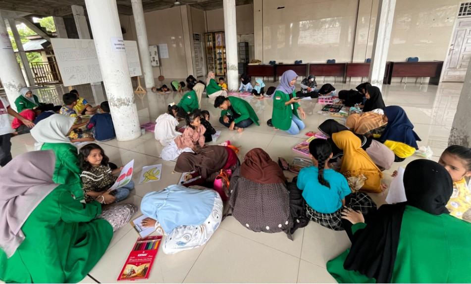 Kelompok 170 KKN Unimal, Adakan Lomba Mewarnai Bagi Anak-anak ...