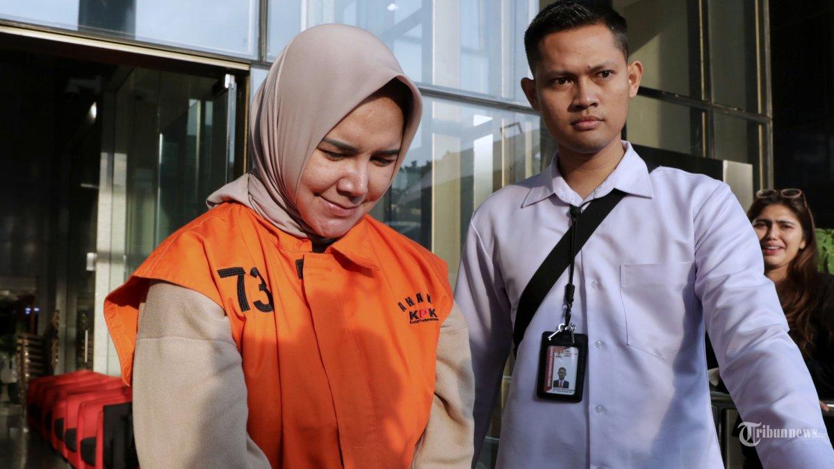 Sosok Dayang Donna, Ketua Kadin Anak Eks Gubernur Kaltim Terjerat ...