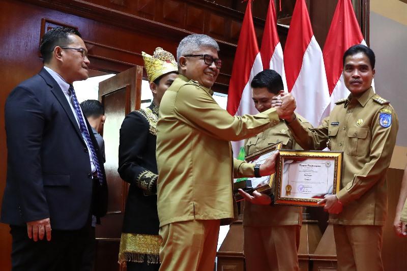 Langsa Raih Anugerah Perencanaan Prof A Majid Ibrahim X, Diserahkan Pj ...
