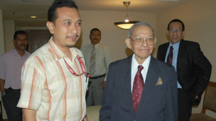 Hari Ini, 15 Tahun Deklarator Gerakan Aceh Merdeka Hasan Tiro Meninggal ...