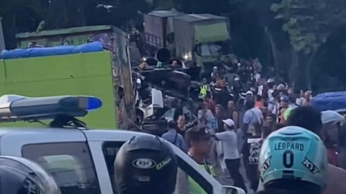 TRAGEDI Kecelakaan Beruntun Jalur Denpasar–Gilimanuk, Rem Blong & Sopir Sempat Terjepit di Kabin ...