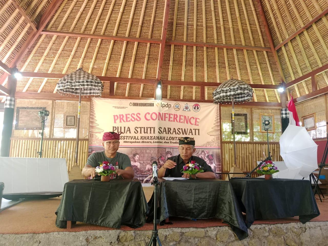 Festival Khazanah Lontar Bali, Hadirkan Lontar Berusia 400 Tahun 'Puja Stuti Saraswati' - Tribun ...