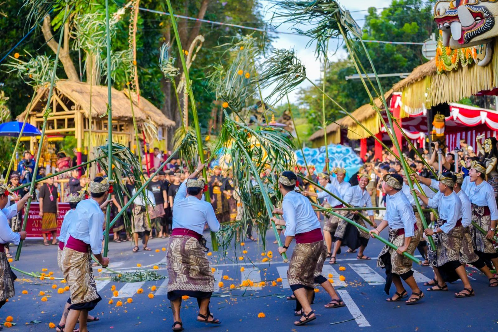 Bupati dan Wabup Apresiasi Penampilan Peed Aya Duta Badung Bali di ...