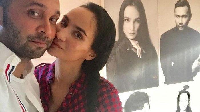 Sosok Ilmira Usmanova Istri Teuku Zacky, Model Cantik Asal Uzbekistan - Bangkapos.com