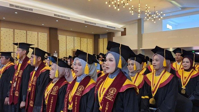 Institut Pahlawan 12 Gelar Agenda Wisuda Sarjana dan Pascasarjana ke-1 Tahun Akademik 2024/2025 ...