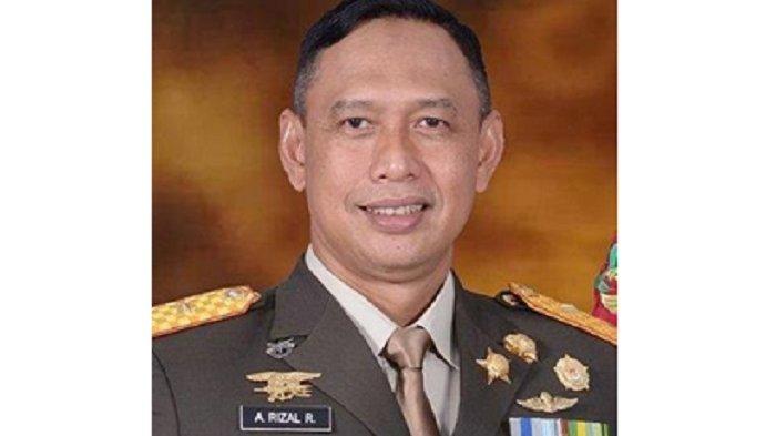Rekam Jejak Mayjen TNI Ahmad Rizal Ramdhani, Mundur dari TNI Usai ...