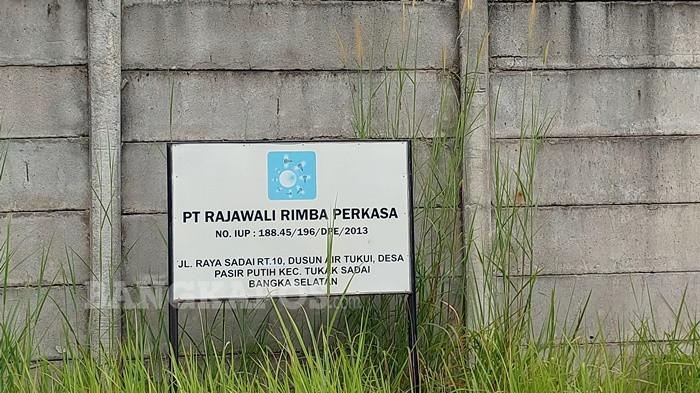Gudang Smelter PT Rajawali Rimba Perkasa Dijaga Satlap Tricakti, Diduga ...