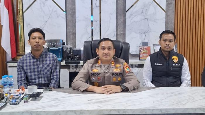 Curiga Tak Ada Laporan Pagi, Awal Mula Kasus Pencurian 538 Balok Timah ...