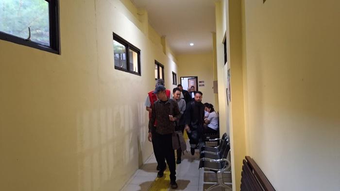 Alwin Albar Mengaku Sehat Usai Jalani Persidangan di PN Pangkalpinang ...