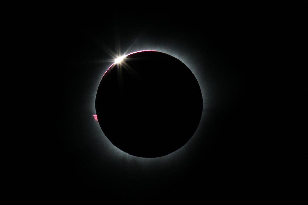 Fenomena Gerhana Matahari Sebagian pada 21 September 2025 Jam Berapa ...