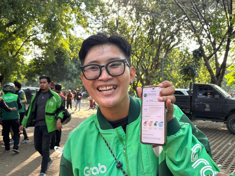 Sosok Riska Amelia Driver Ojol Wanita Rutin Pakai Sunscreen Biar Tak Rukas - Bangkapos.com