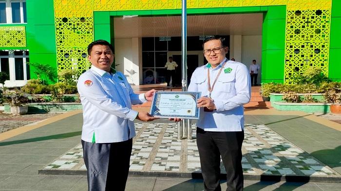Bambang Ari Satria Dinobatkan sebagai ASN Berprestasi dan Inspiratif Kanwil Kemenag Babel 2025 ...
