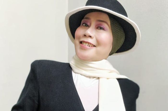 Biodata Dewi Yull Penyanyi Senior Alami Buta Sebelah, Berawal dari ...