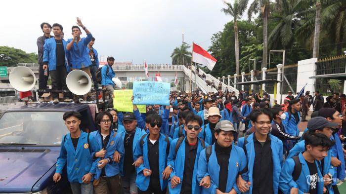 Isi Tuntutan Demo Mahasiswa Buntut Insiden Brimob Lindas Ojol, Desak ...
