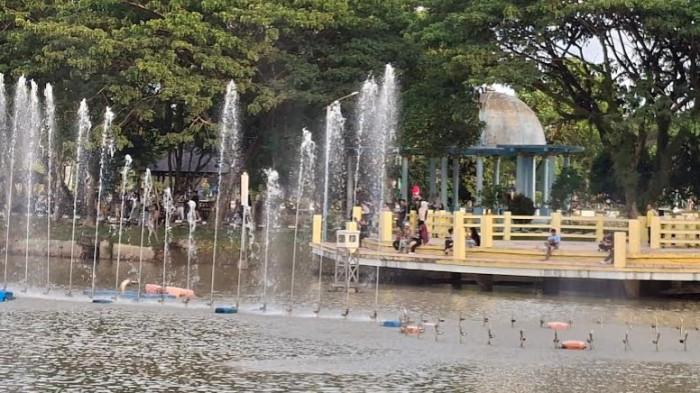 Jumiyati Pilih RTH Rantau Baru Tapin Tempat Santai Nikmati Akhir Pekan ...