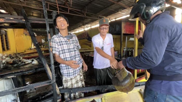 Kebakaran di Bakso Engot Kampung Melayu Banjarmasin, Api Diduga dari ...