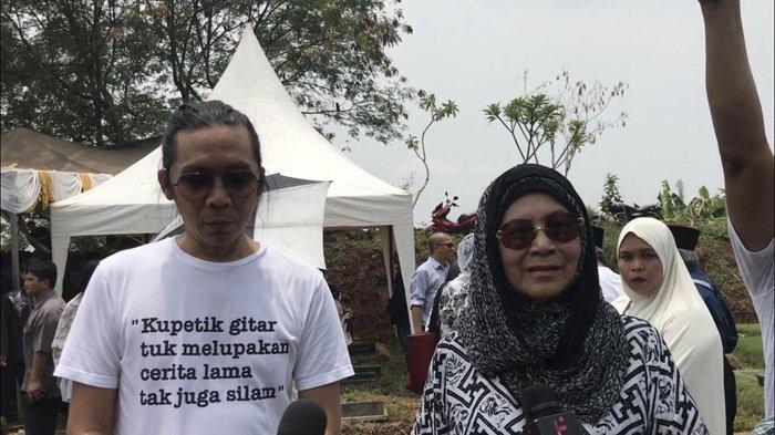 Fakta Sosok Bunda Iffet Ibu Bimbim Slank yang Meninggal Dunia, Dikenal dengan Bunda Slankers ...