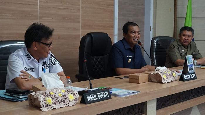 Bupati dan Wabup HSS Gelar Rapat Percepatan Anggaran, Dorong ...