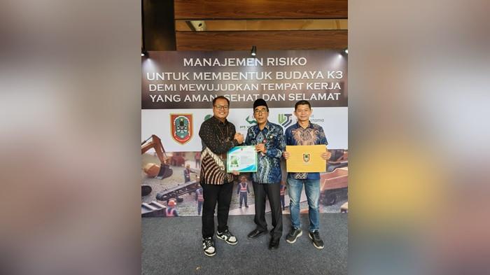 PT Harmoni Mitra Utama Raih Penghargaan K3, 4.829.572 Jam Kerja Tanpa ...