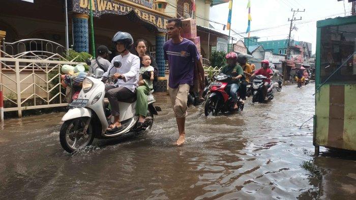 Bagaimana Kalsel? ini Daftar Wilayah Dapat Peringatan Dini Banjir Rob hingga 7 Mei 2025 dari ...