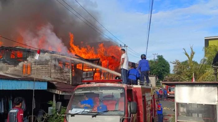 Api dari Plafon, Ini Kronologi Kebakaran Rumah di Jalan Sanusi Nunukan ...