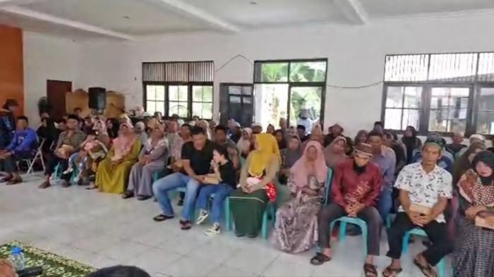 Perkuat Isbat Nikah Terpadu di Pandawan, Tim JPN Kejari HST Beri ...