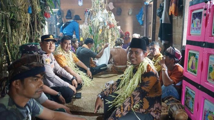 Pemkab Kotabaru Hadiri Acara Adat Bawanang Desa Laburan, Komitmen ...