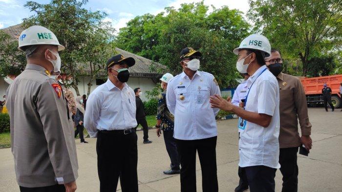 Menko PMK RI Tinjau Obat Dan Ketersedian Oksigen di PT Samator Gas ...
