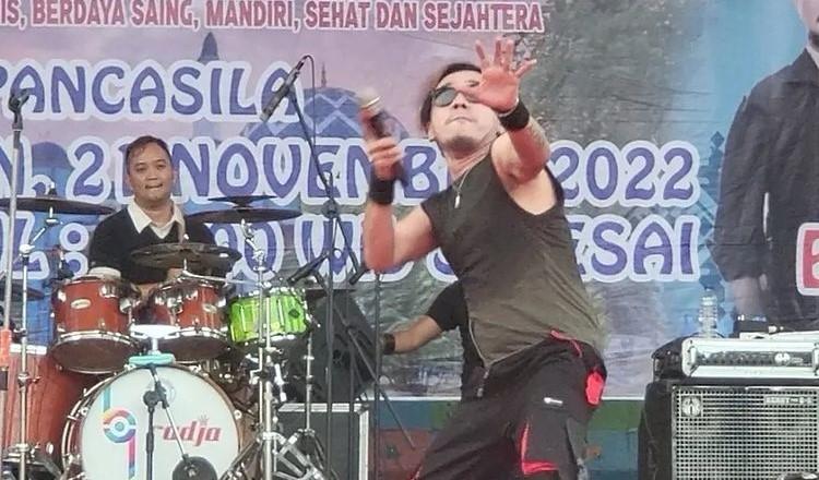 Nasib Anak Personel Band Radja Dibully Imbas Podcast Anji, Ian Kasela ...