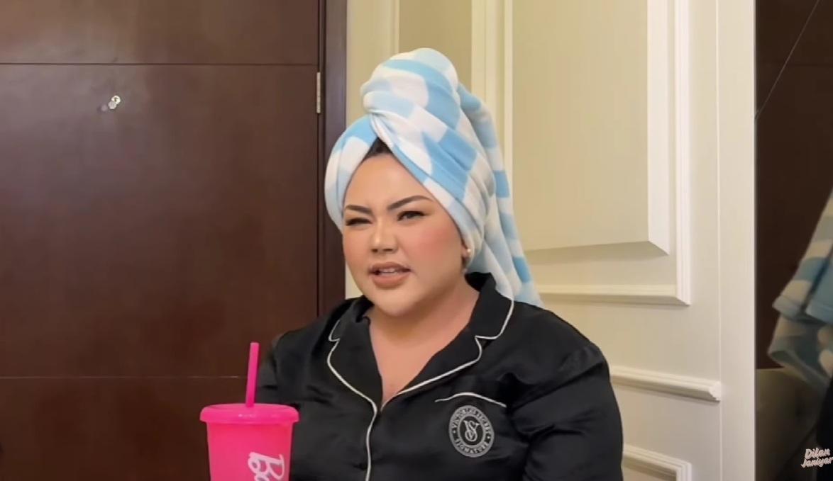 Terima Saja Saat Ditalak Doris Setiawan, Lisa Mariana Ngaku Siap ...