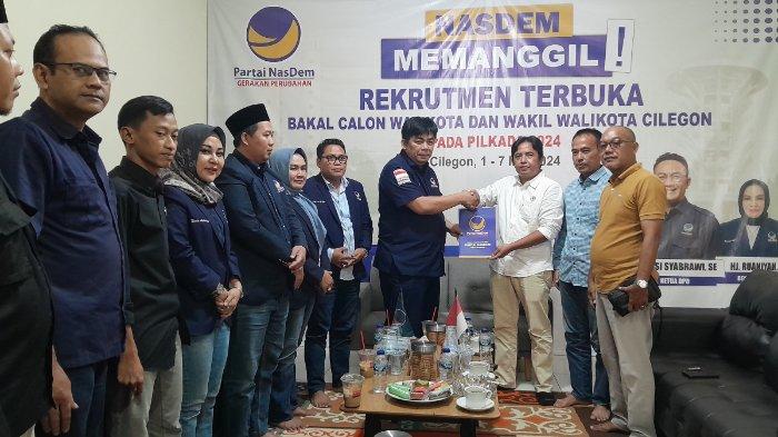 Susul Dede Rohana, Ketua PAN Cilegon Alawi Mahmud Ambil Formulir ...