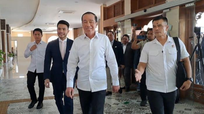 Jokowi Dicecar 45 Pertanyaan, Mulai dari Foto Ijazah di Medsos hingga Dosen Pembimbing Skripsi ...