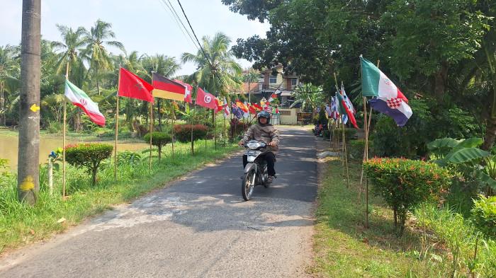 Euforia Piala Dunia 2026 di Cilegon, 48 Bendera Negara Peserta Hiasi ...