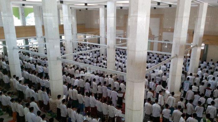 Tentang Daar El-Qolam, Pondok Pesantren Modern Pertama dan Terbesar di ...