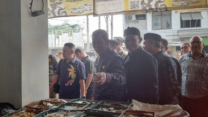 Gelar Grebek Pasar, Syafrudin Minta ASN Kota Serang Belanja di Pasar ...