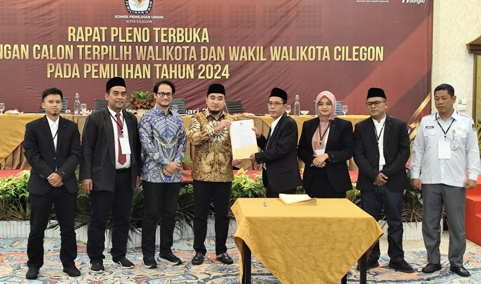 Robinsar-Fajar Resmi Ditetapkan sebagai Walikota dan Wakil Walikota ...