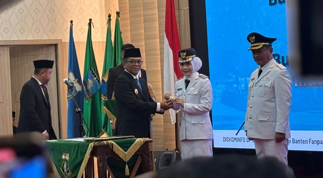 Sah! Zakiyah-Najib Resmi Jadi Bupati dan Wakil Bupati Serang Usai Dilantik Gubernur Banten Andra ...