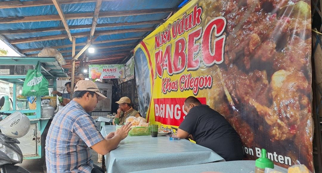 Rekomendasi Kuliner Nikmat di Kota Cilegon: Nasi Uduk Rabeg Masjid ...