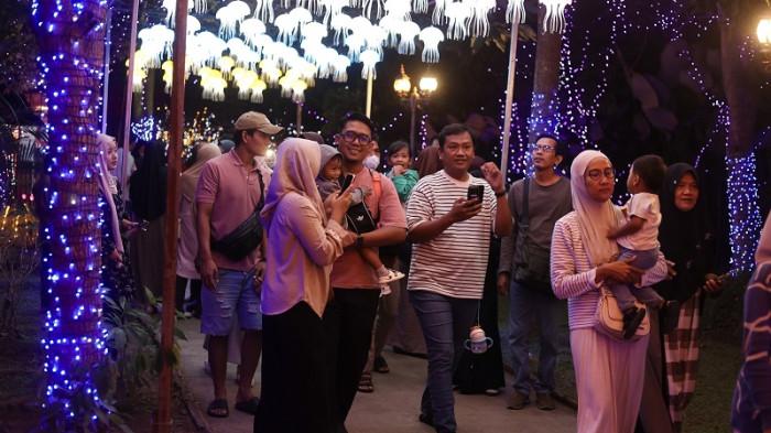 Apa Saja yang Ada di Dalam Festival Lampu Lumiland Purwokerto? Hadir di ...