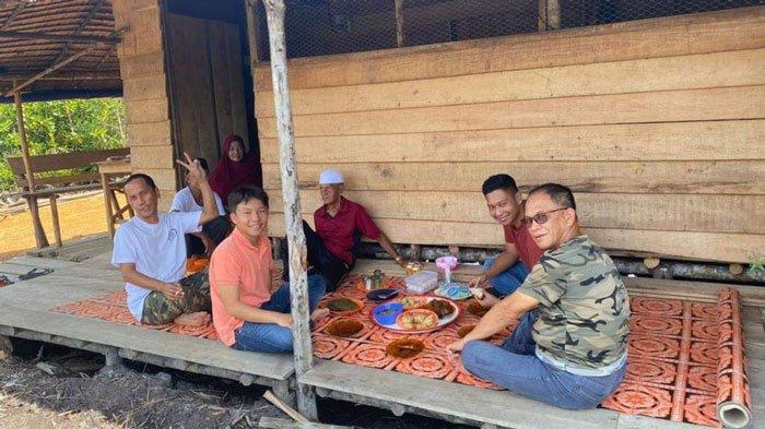 Wabup Lingga Manfaatkan Momen Lebaran dengan Kumpul Keluarga di Desa ...