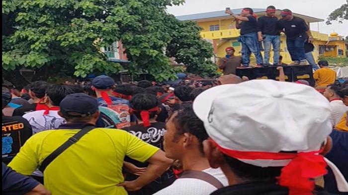 Empat Fakta Massa Pulau Kasu dan Hinterland Batam Datangi Kantor LIRA ...