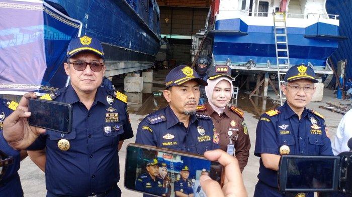 Bea Cukai Bongkar Jaringan Rokok Merek Luffman di Batam, Sita Kapal Rp ...