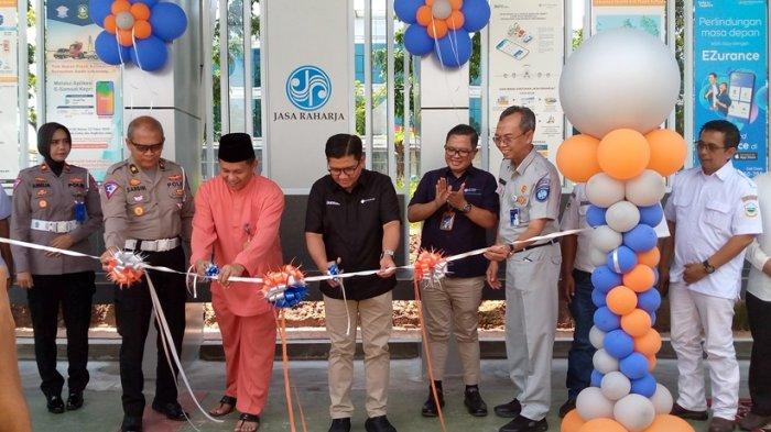 Jasa Raharja Kepri Hibahkan Halte ke Pemko Batam - Tribunbatam.id