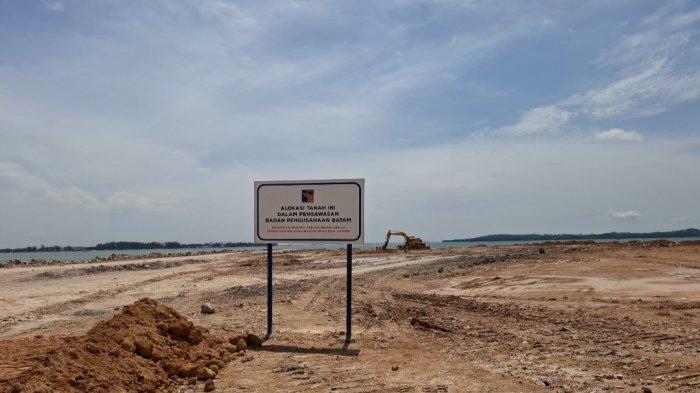 Lokasi Reklamasi di Teluk Tering Dipasang Plang Peringatan BP Batam ...