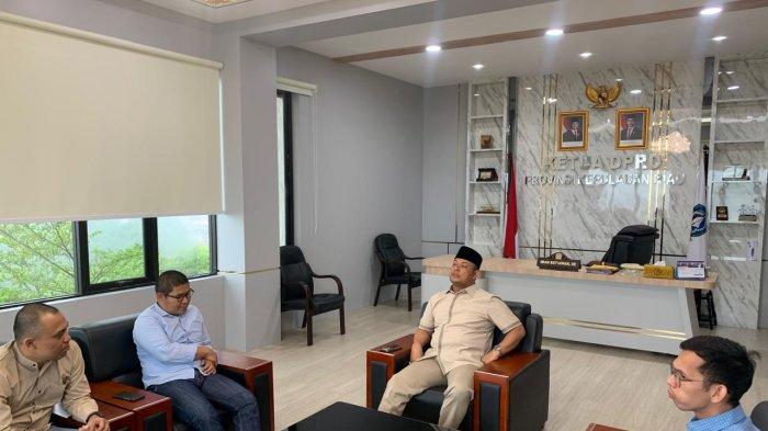Profil Iman Sutiawan Anak Pulau yang Kini Ketua DPRD Kepri, Pernah Jadi Penggali Sumur ...