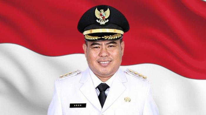 Perjalanan Karier Aron Bupati Sekadau, Intip Gebrakan Terbarunya ...
