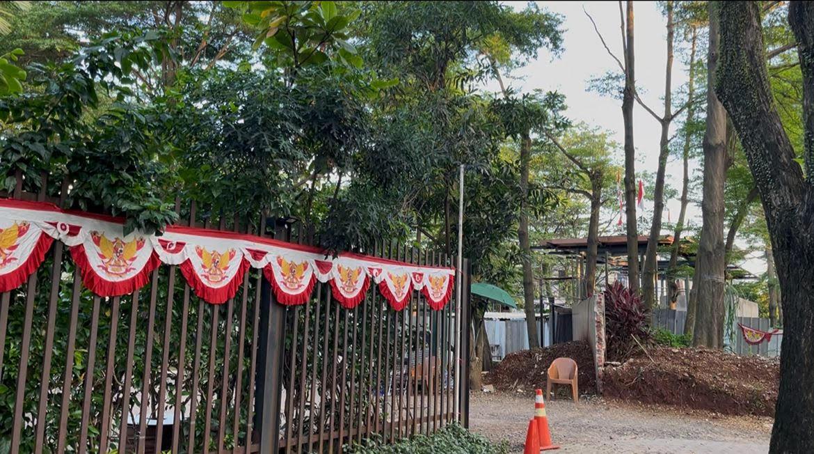 BREAKING NEWS: Rumah Nafa Urbach Diduga Dijarah Massa, 20 Orang Keluar Bawa Barang dari Rumah ...