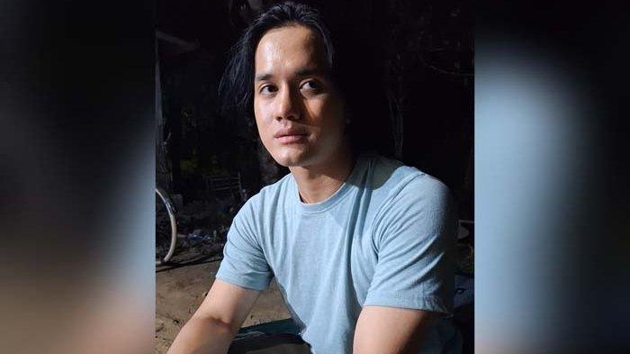 Sosok Bhisma Mulia Aktor Terbaik 2021 Syuting Film The Bell di Beltim ...